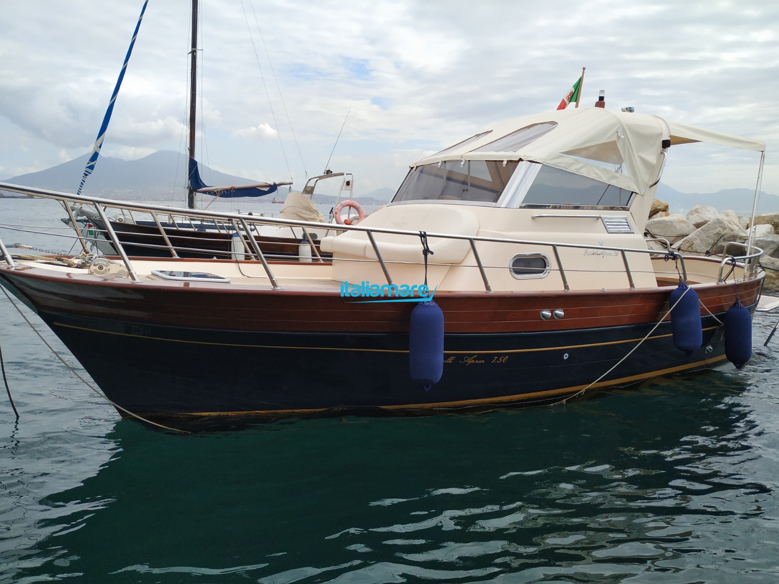 Fratelli Aprea Sorrento 7,50 usato € 95000,00 Gozzo - Italia Mare S.r.l.