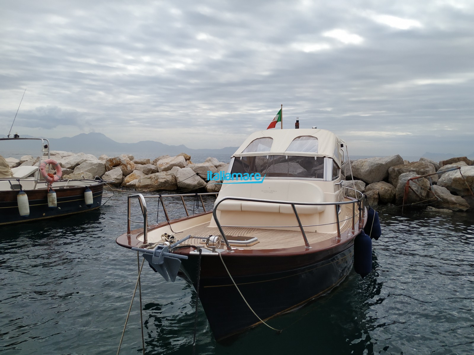 Fratelli Aprea Sorrento 7,50 usato € 95000,00 Gozzo - Italia Mare S.r.l.